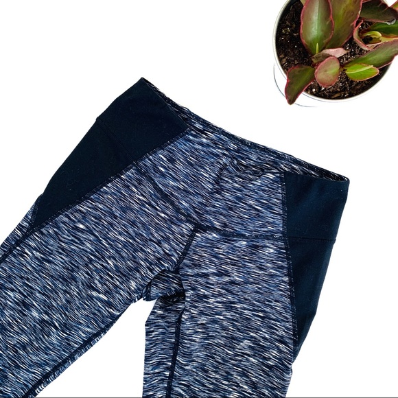 Zella | Pants & Jumpsuits | Zella Navy Blue And White Cropped Yoga ...